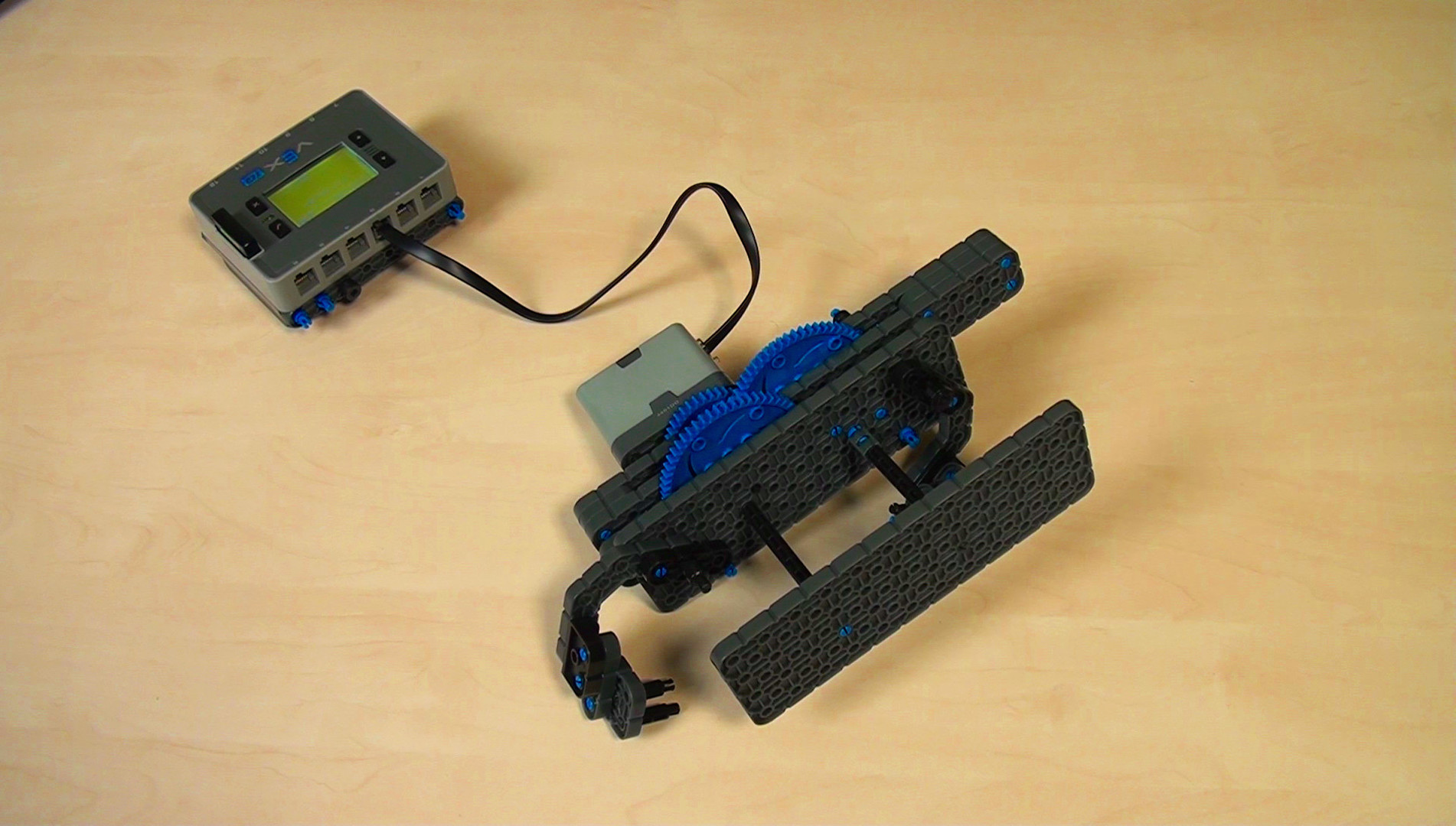 VEX IQ. Synchronizing levers movement with Gears moving in | FLLCasts